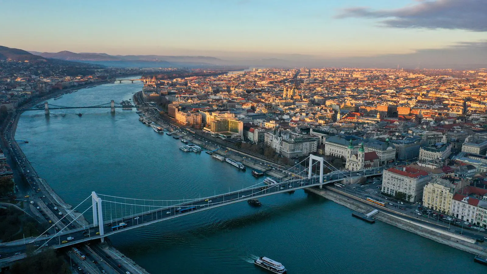 Your Ultimate Guide to Budapest
