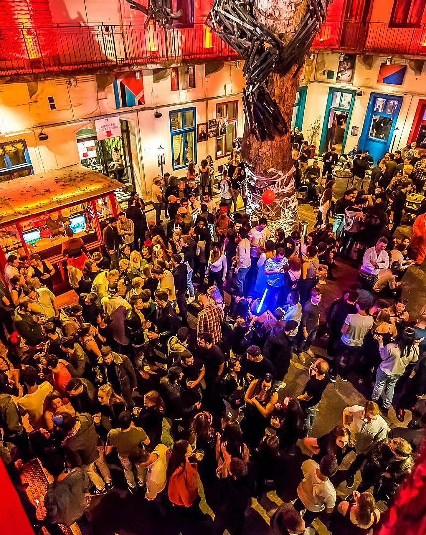 Budapest.com - Your Ultimate Guide to Budapest