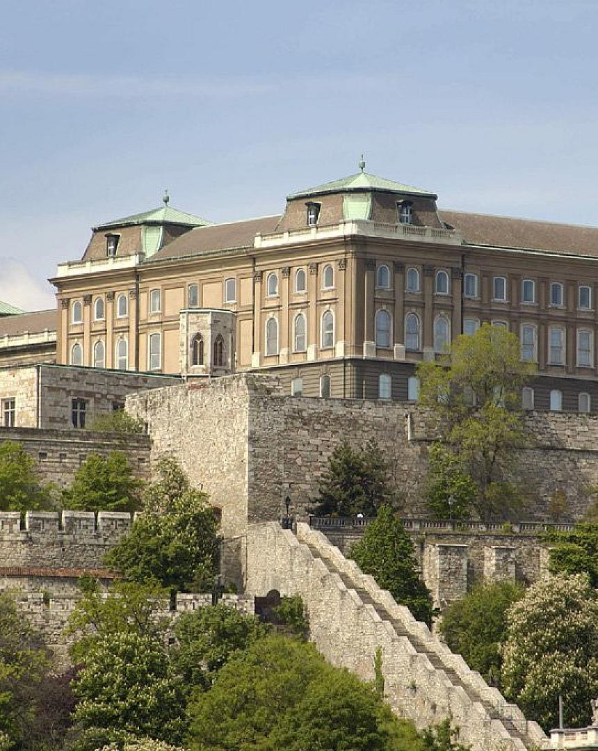 Budapest.com - Your Ultimate Guide to Budapest