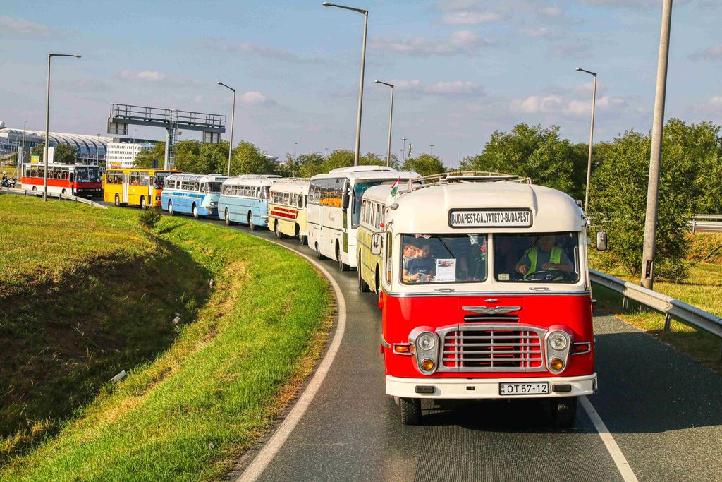 Rolling Ikarus Legends Arrive at Aeropark Again
